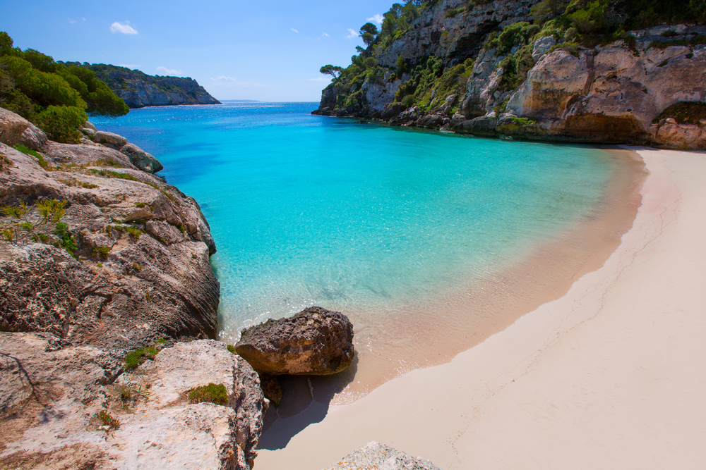 La rivista Conde Nast Traveler parla delle spiagge di Minorca