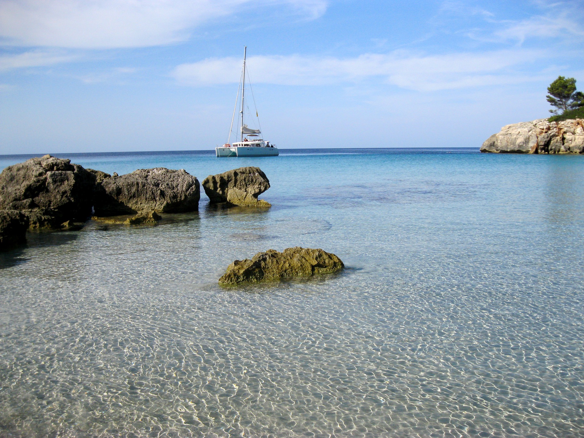 Minorca Insolita: scoprendo “l’isola verde delle Baleari”