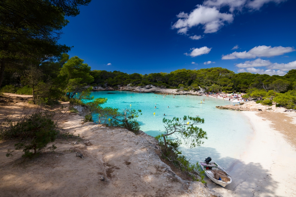 Minorca: Un Paradiso di Essenza, Tranquillità e Bellezza Naturale